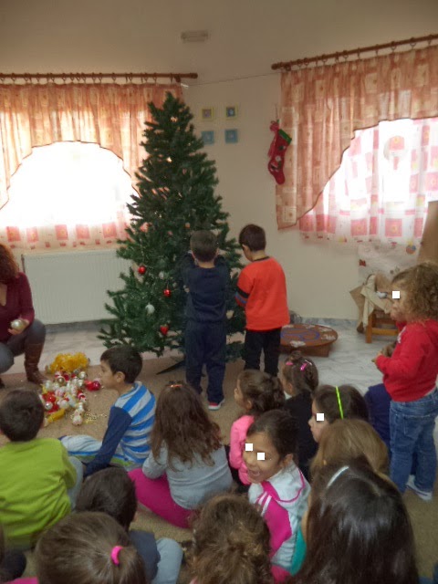 .~~kindergarten teacher ~~ΝΗΠΙΑΓΩΓΟΣ.....ΧΡΩΜΑΤΑ ΚΑΙ ΑΡΩΜΑΤΑ ...