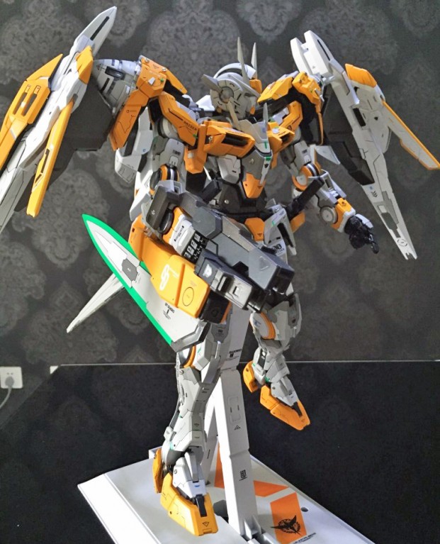 Custom Build: PG 1/60 00 Raiser