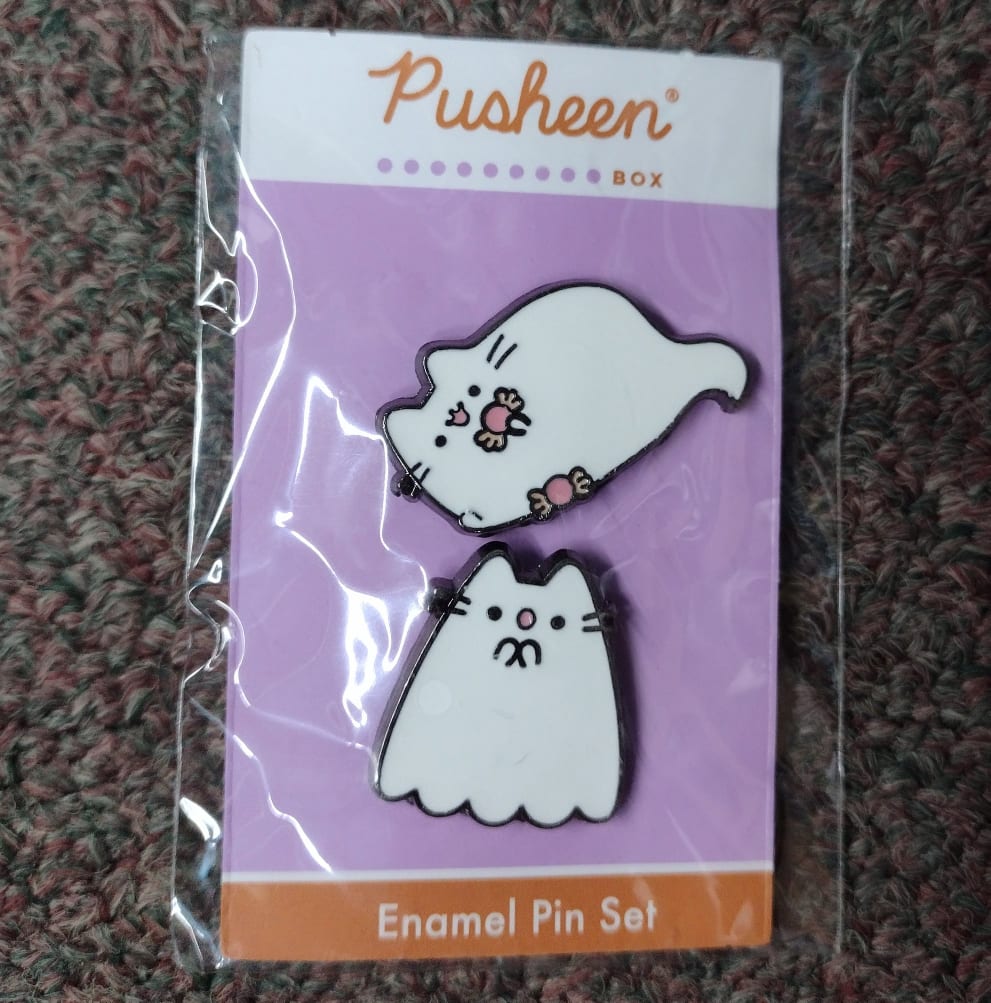 Fall 2021 Pusheen Box - Fluffy The Vampire Slayer - Cats and Horror blog