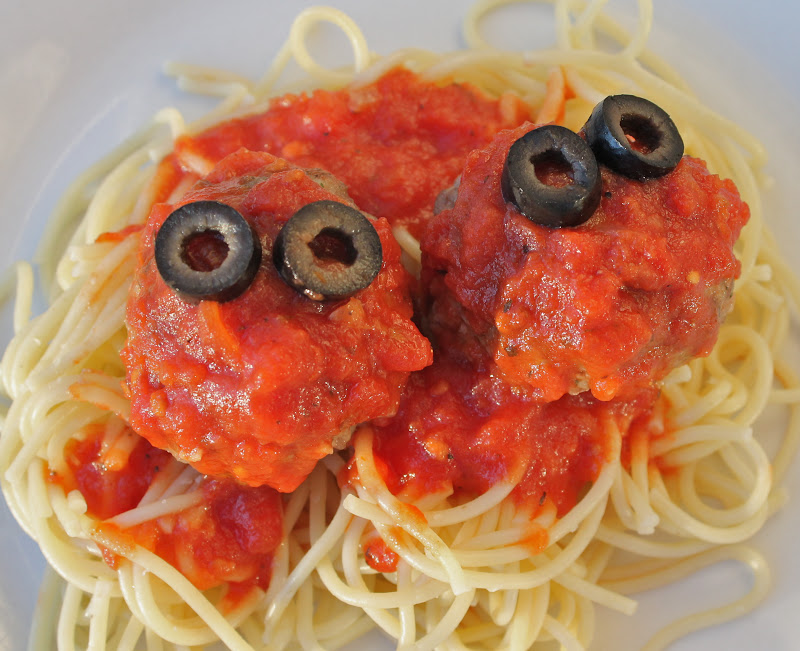 The Traveling Circus: Monster Meatballs