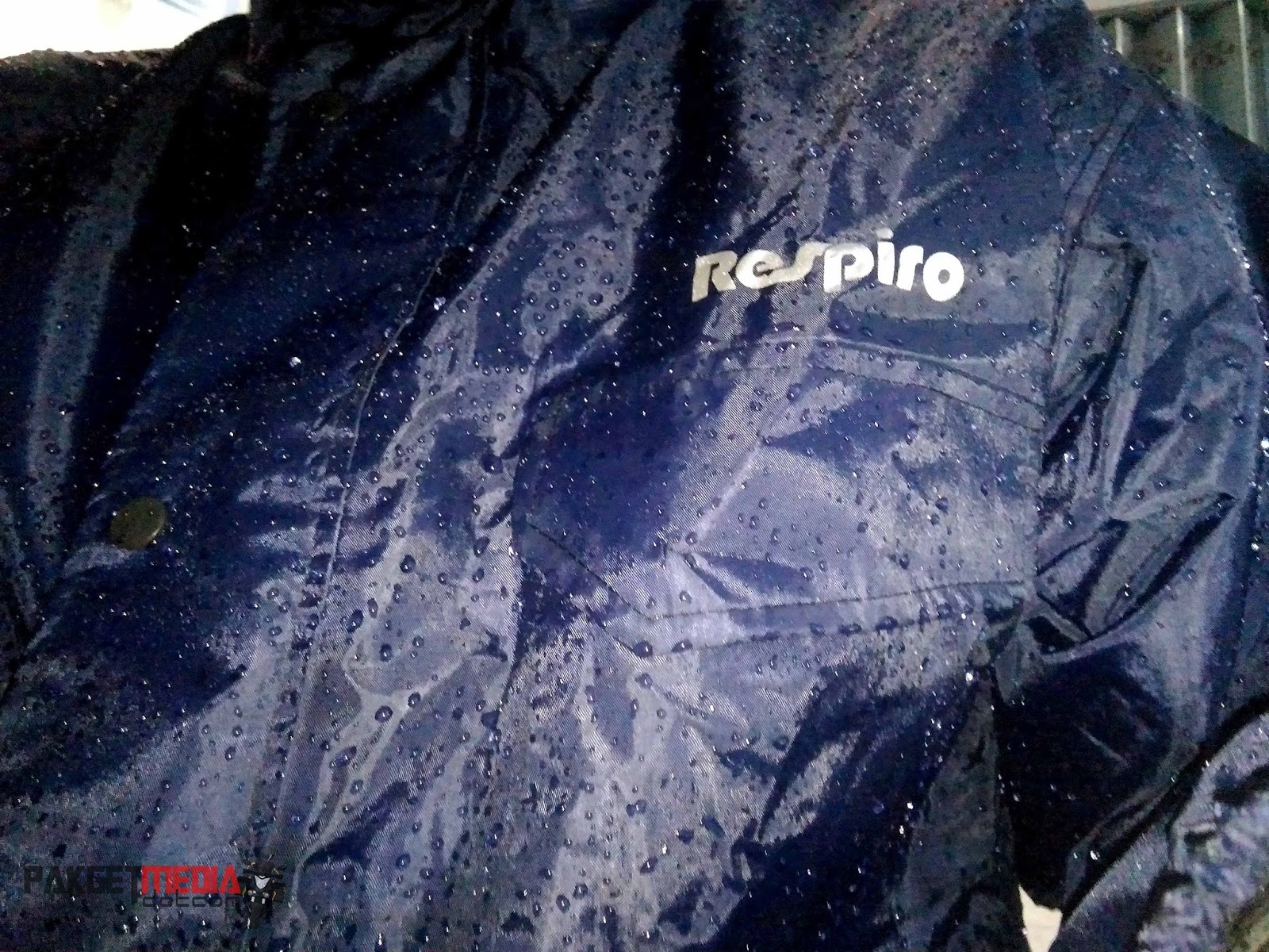 pakgetmedia: Review Jas Hujan Respiro DryLite