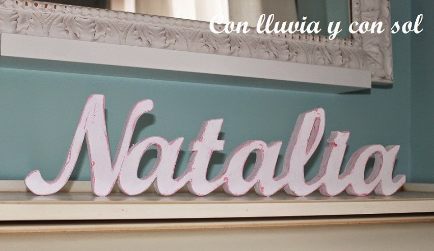 Con lluvia y con sol: LETRAS DE MADERA PARA CANDY BAR: COMUNIÓN DE NATALIA