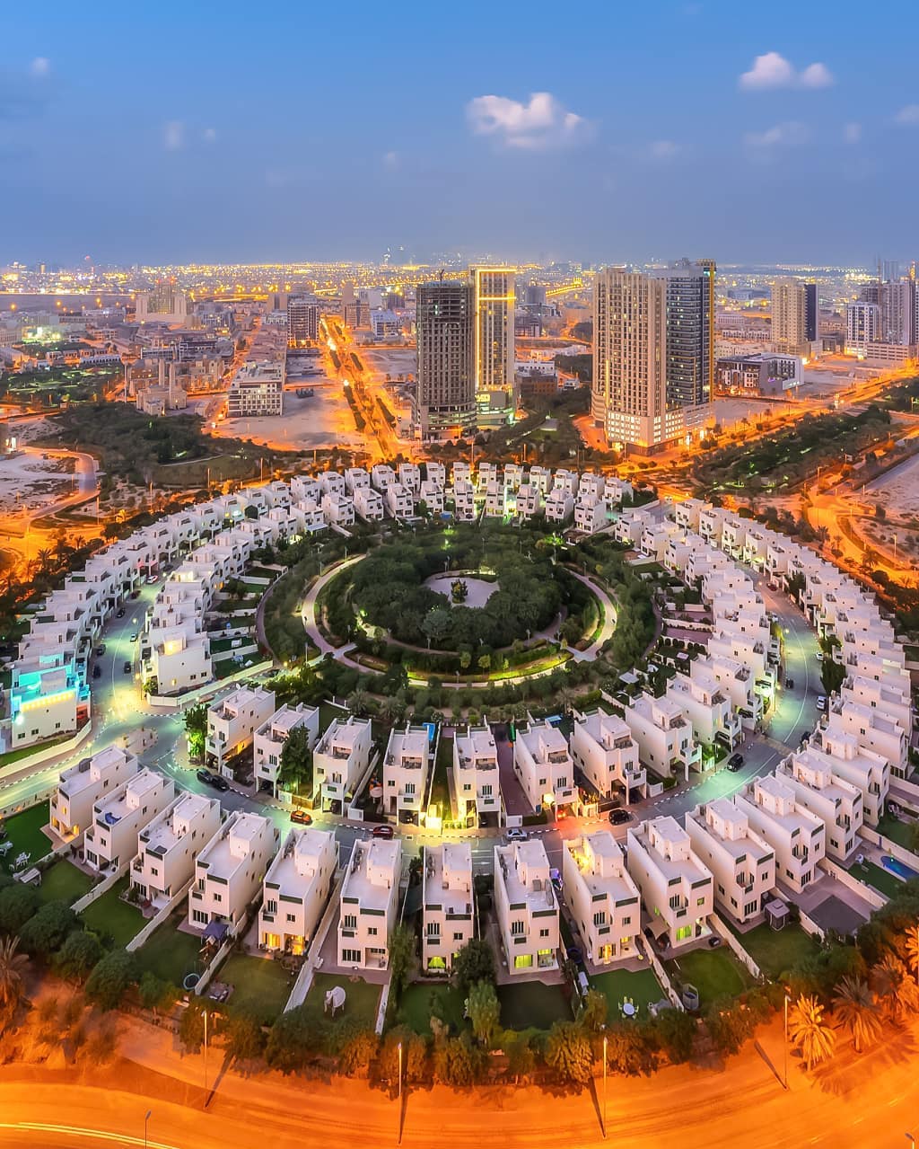🇦🇪 FIVE Jumeirah Village, Dubai - 📖