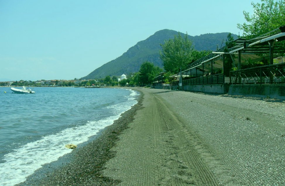ΚΑΜΕΝΑ ΒΟΥΡΛΑ Blog: Καθαρισμός παραλιών 6/2012