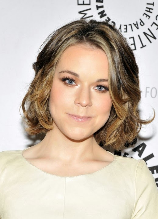 10 Model Rambut Bob Layer Untuk Rambut Keriting - Model Rambut Pendek ...