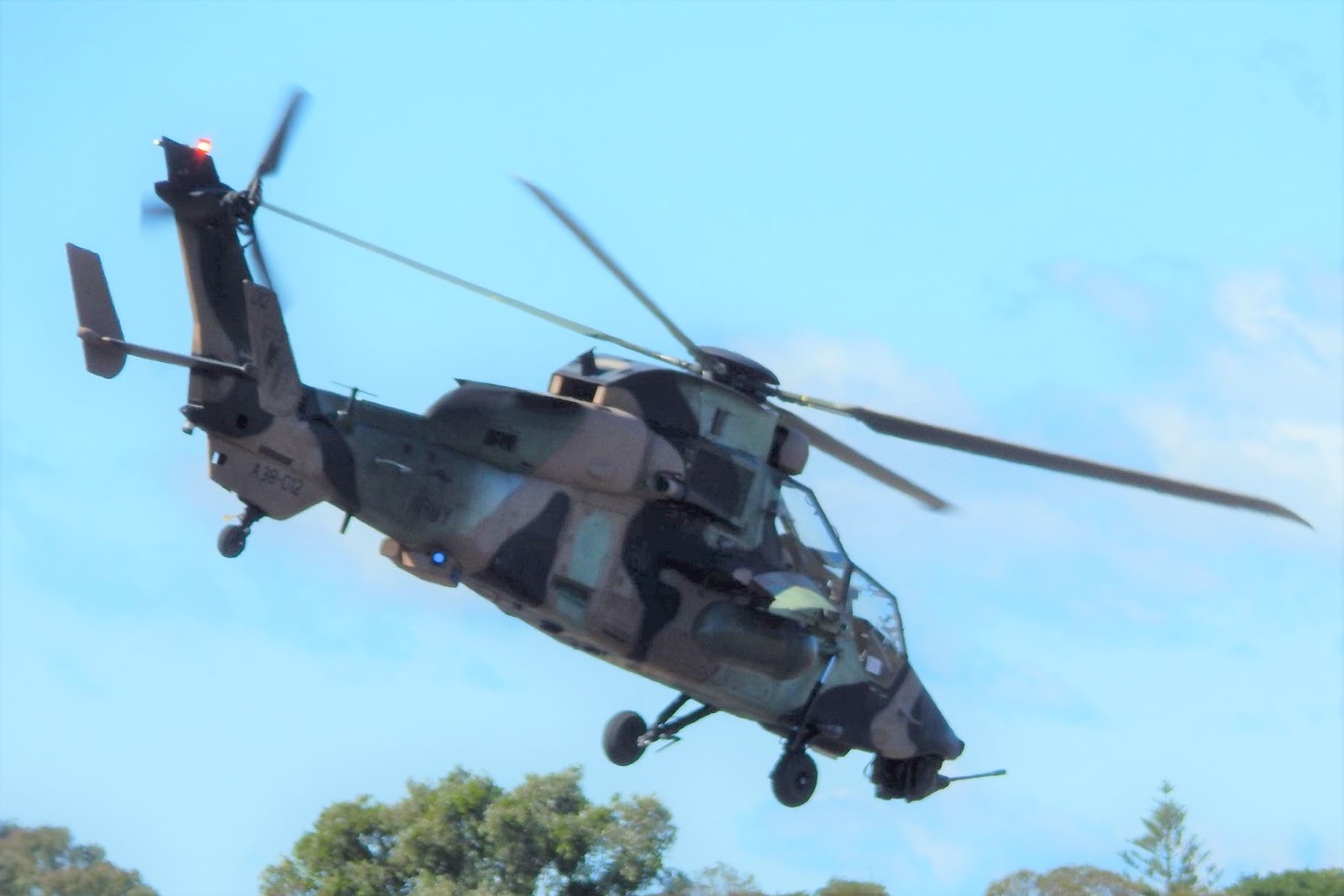 Central Queensland Plane Spotting: Australian Army Eurocopter (ARH ...