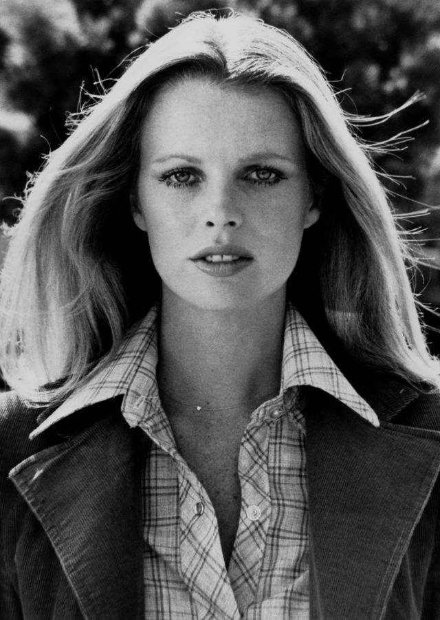 40 Fabulous Photos of Kim Basinger in the 1970s ~ Vintage Everyday