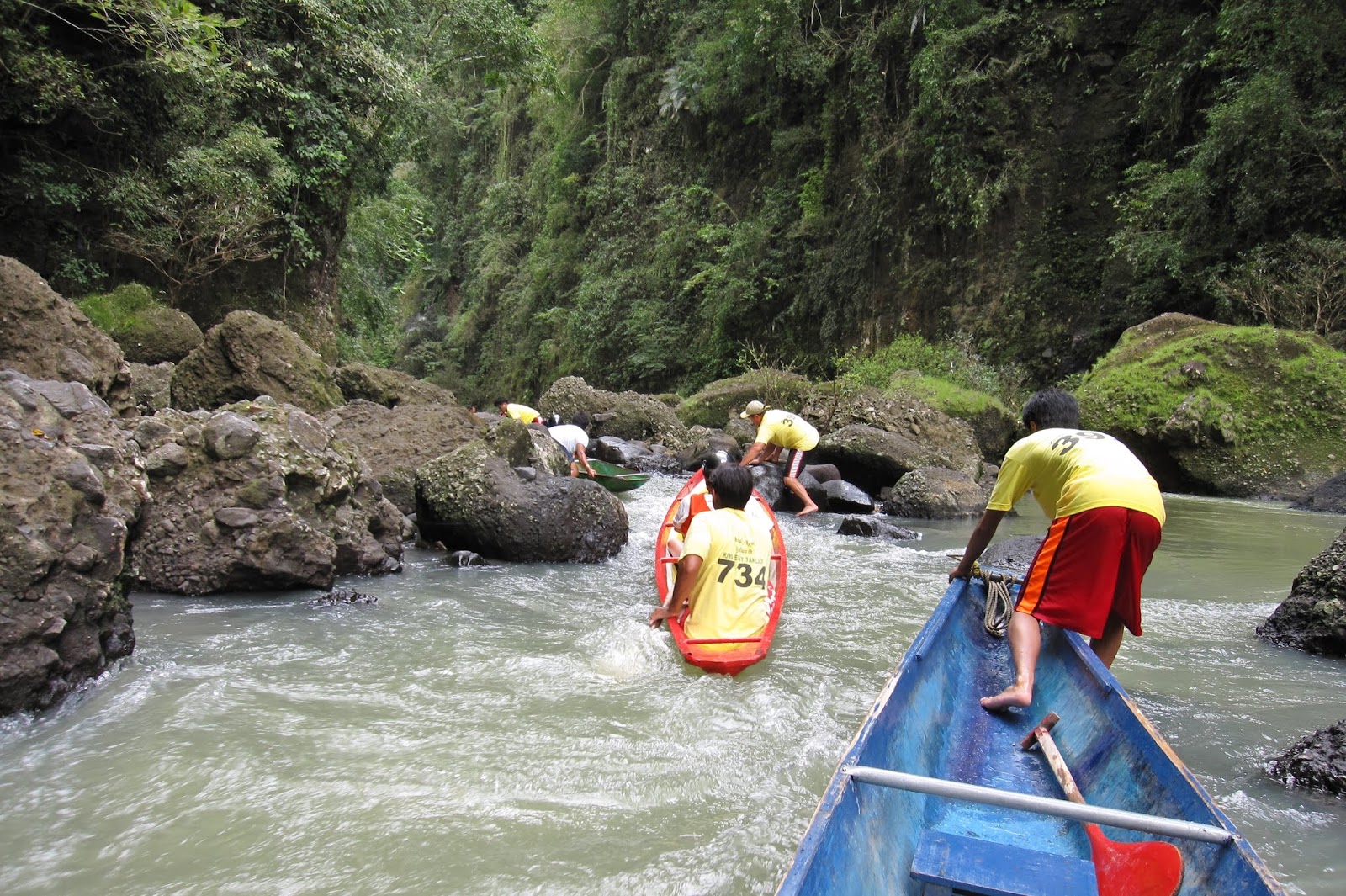 Backpacking travel & Outdoor adventure: 2009 - Backpacking to Philippines