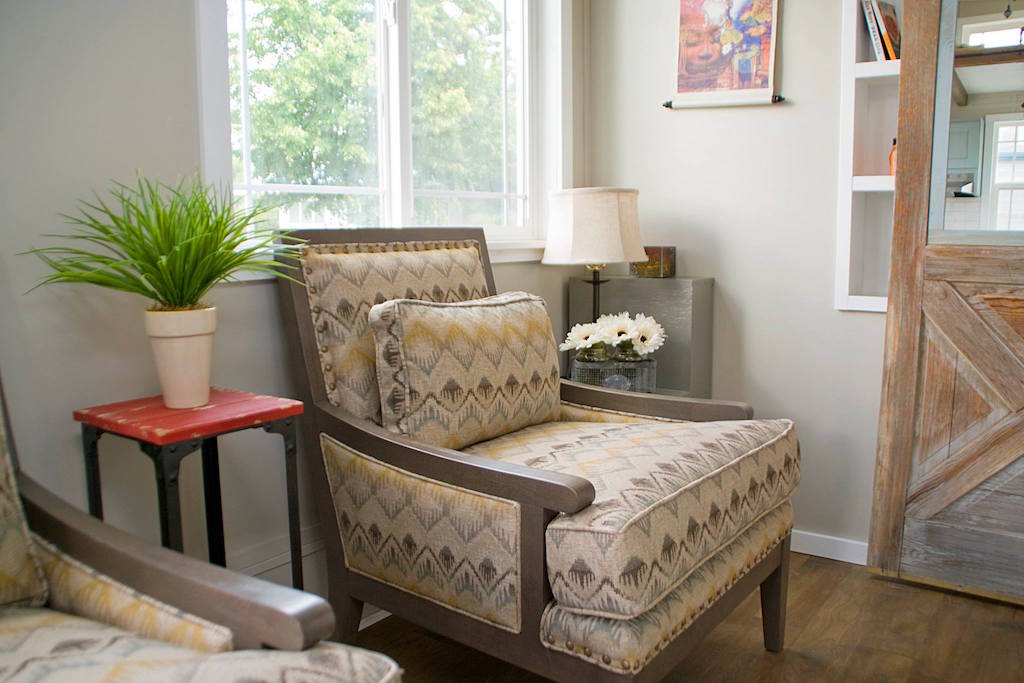 The Huckleberry Tiny House From Mouse House [ TINY HOUSE TOWN ]