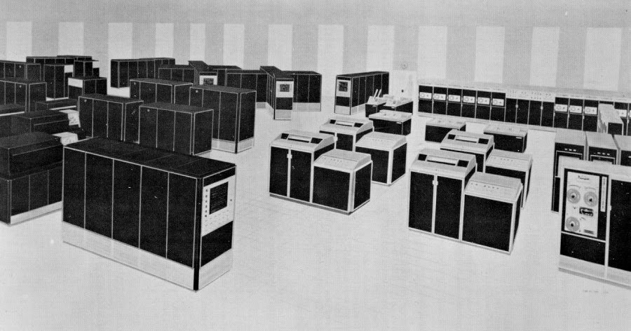 Retromobe - retro mobile phones and other gadgets: Multics (1969)