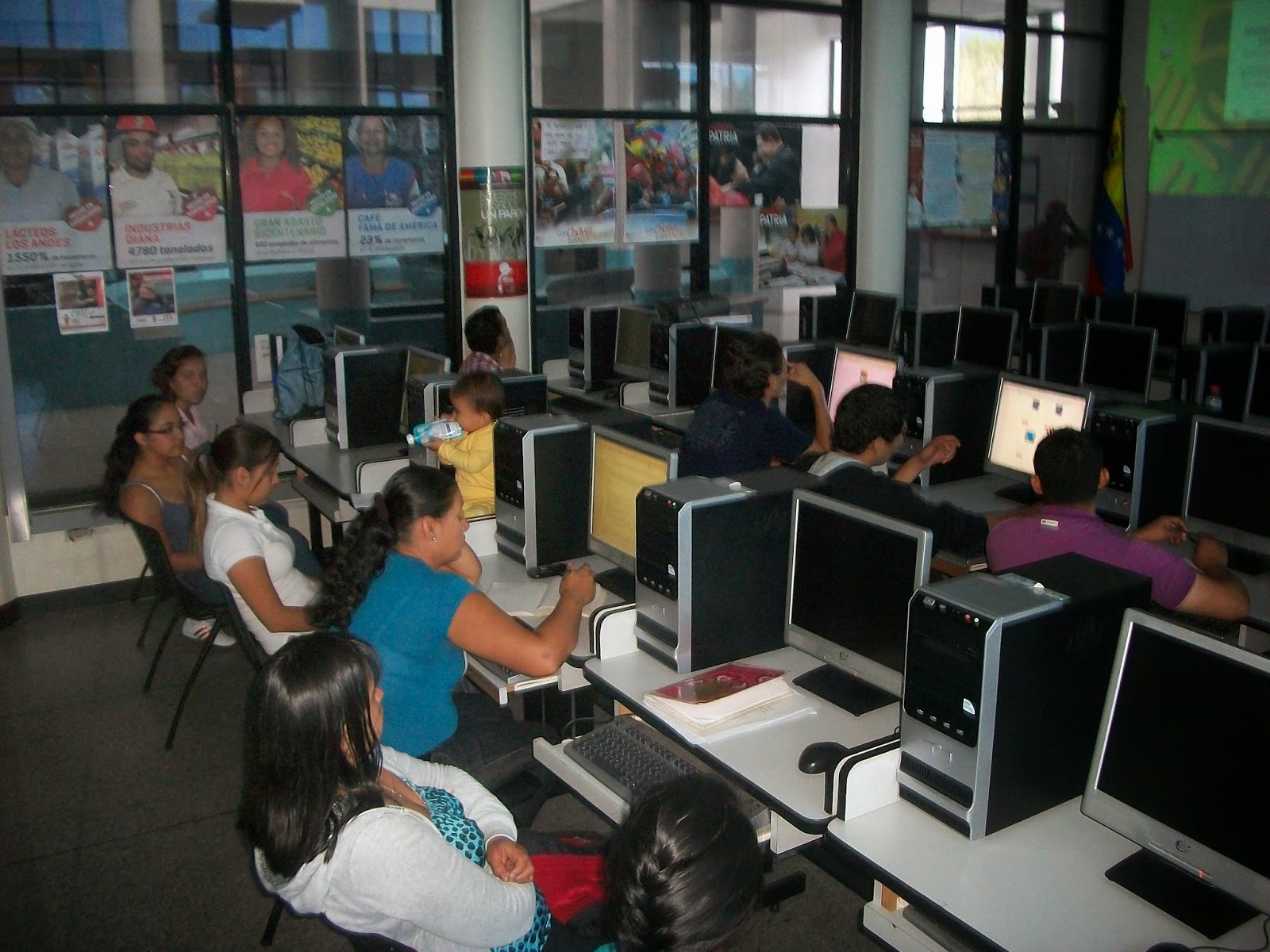 Infocentros Mérida: Taller de Soporte Técnico Comunal.