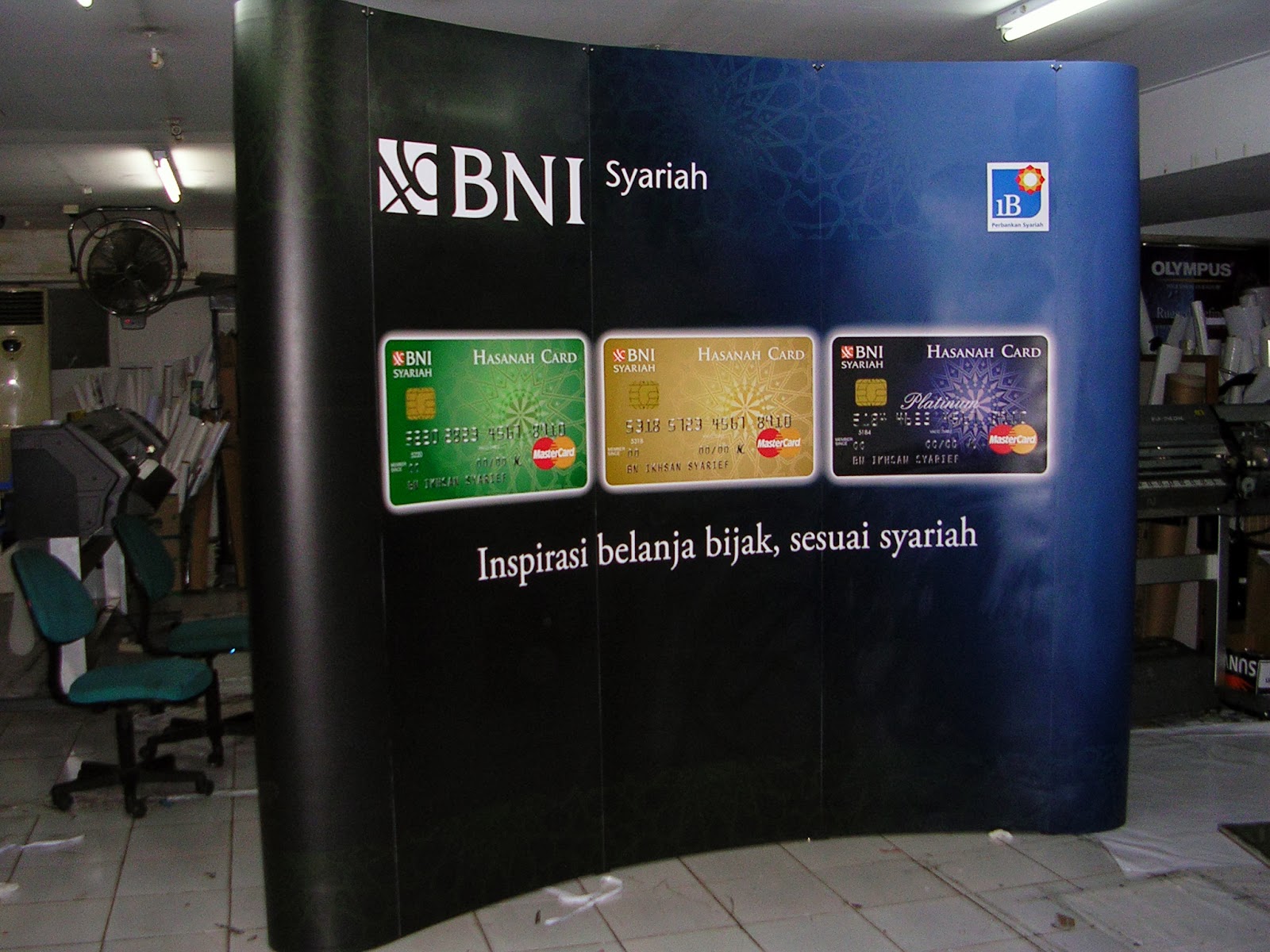 Cetakan Spanduk: Backdrop Luxury curve 3x module Bank BNI Syariah