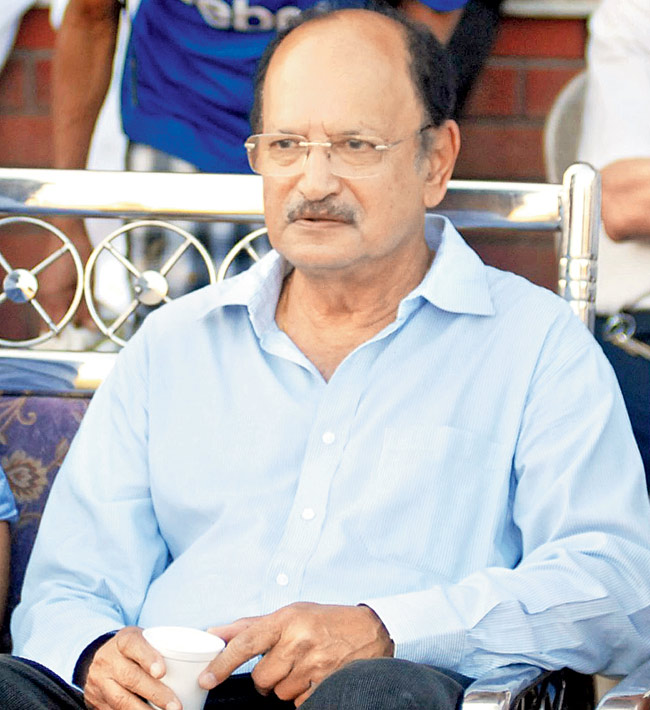 INFINITE SHADES OF GREY: Captain Royale Ajit Wadekar