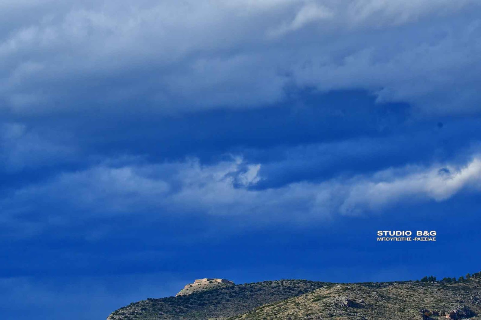 Φωτογραφία: ΝΑΥΠΛΙΟ ΧΕΙΜΕΡΙΝΟ ΗΛΙΟΣΤΑΣΙΟ Η ΜΕΓΑΛΥΤΕΡΗ ΝΥΧΤΑ ΤΟΥ ΕΤΟΥΣ.