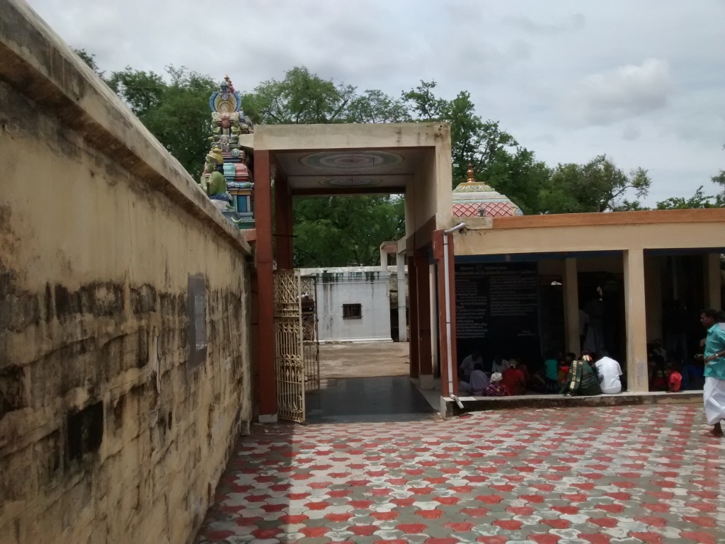 Tamilnadu Tourism: Nallandavar Temple, Manaparai, Trichy