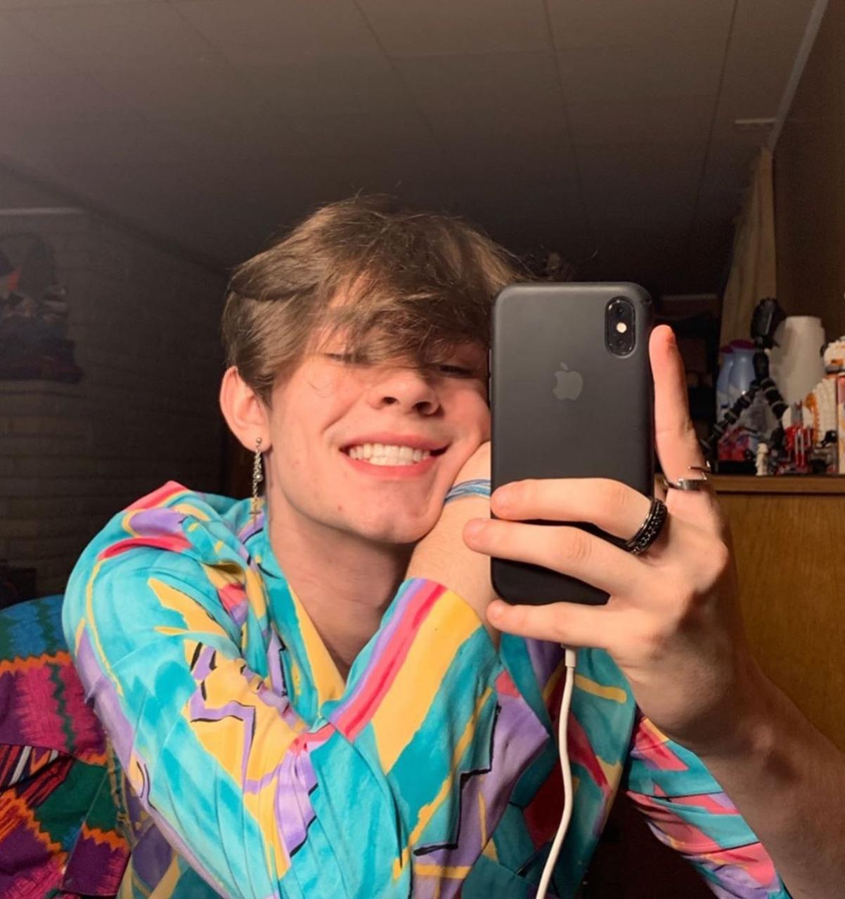 Anthony Reeves Kimdir? Boy Kilo Nereli Kaç Yaşında, Yaşı ve Sevgilisi ...