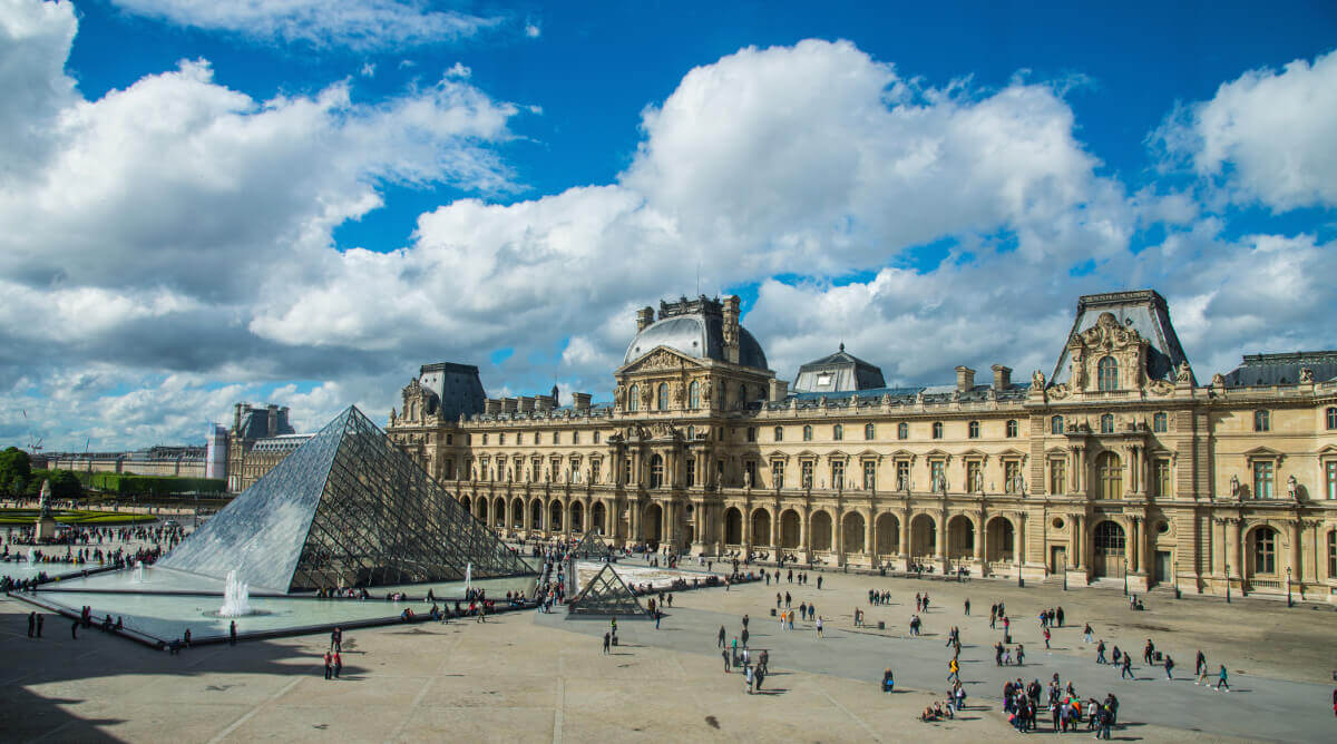 Louvre Museum, Paris, France 30/06/2018 - Let's SketchUp!