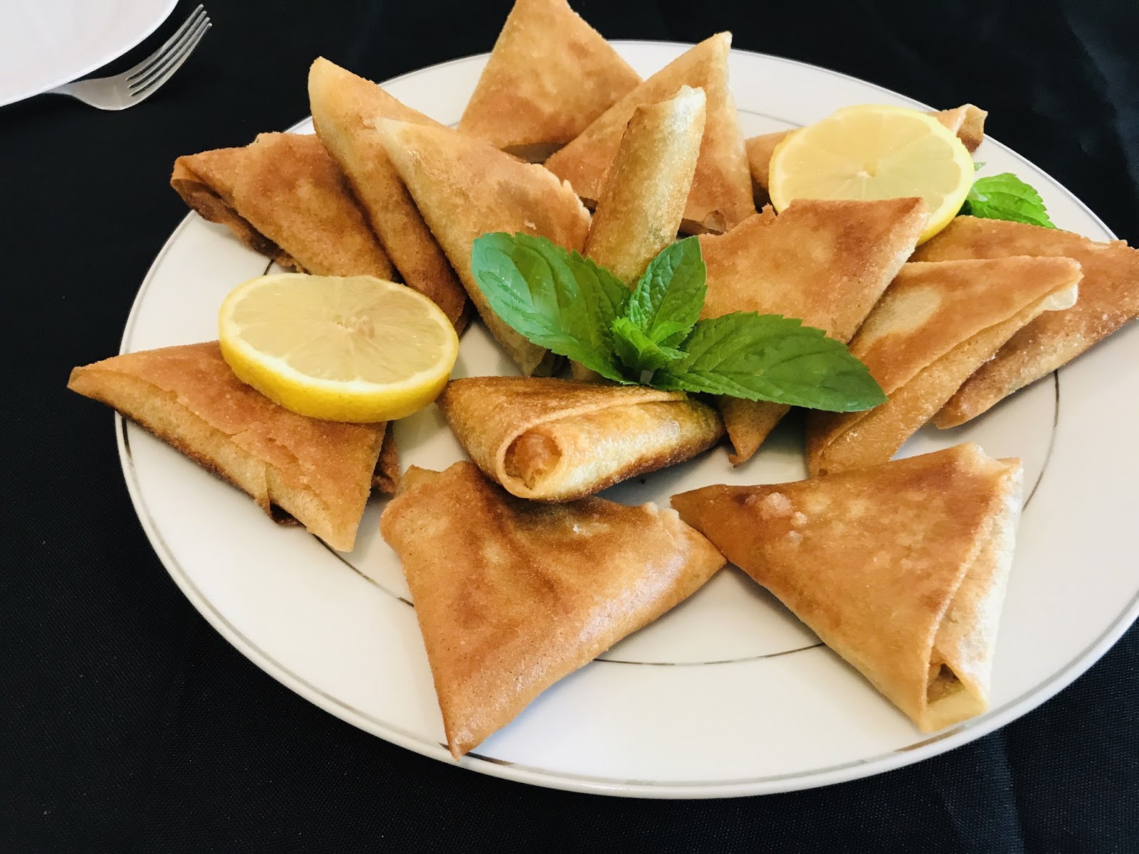 Mes Recettes Rapides: Recette Samoussas Au Thon Mes Recettes Rapides: Recette Samoussas Au Thon