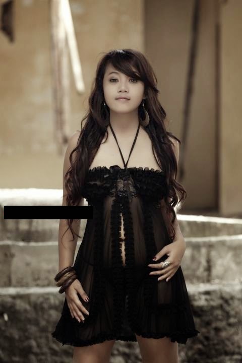 Foto Sesion Cewek SMA Yang Berakhir Bugil - Tante Girang