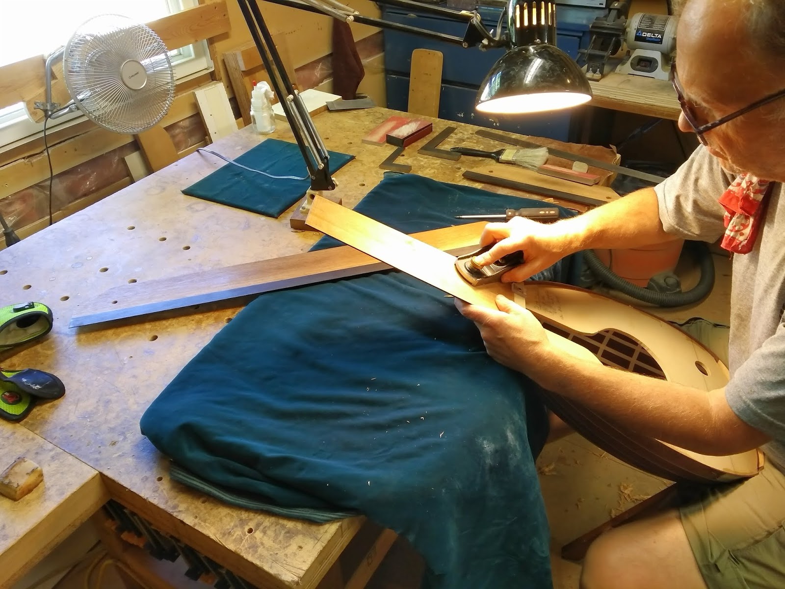 The Lute's Progress,: Building a 13 Course Lute, Start to Finish, 4 ...