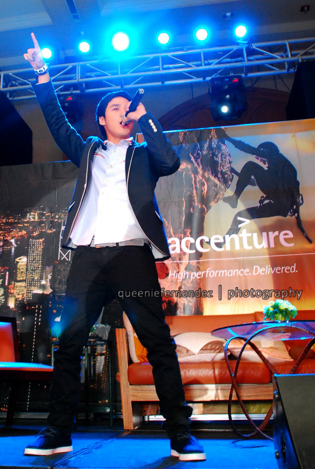 Queentography: Famous ICON