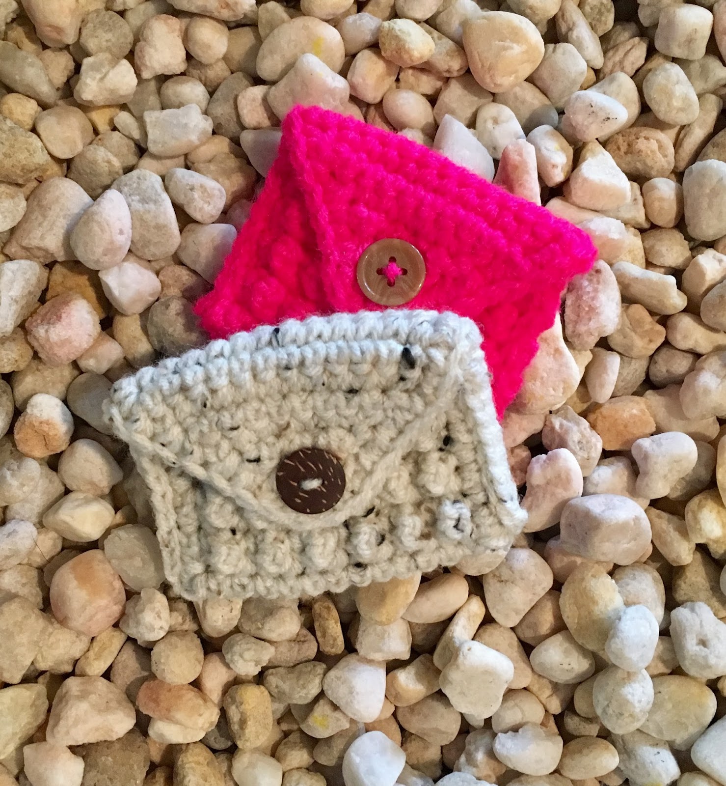 Haute Kippy: Bitty Berries Coin Purse