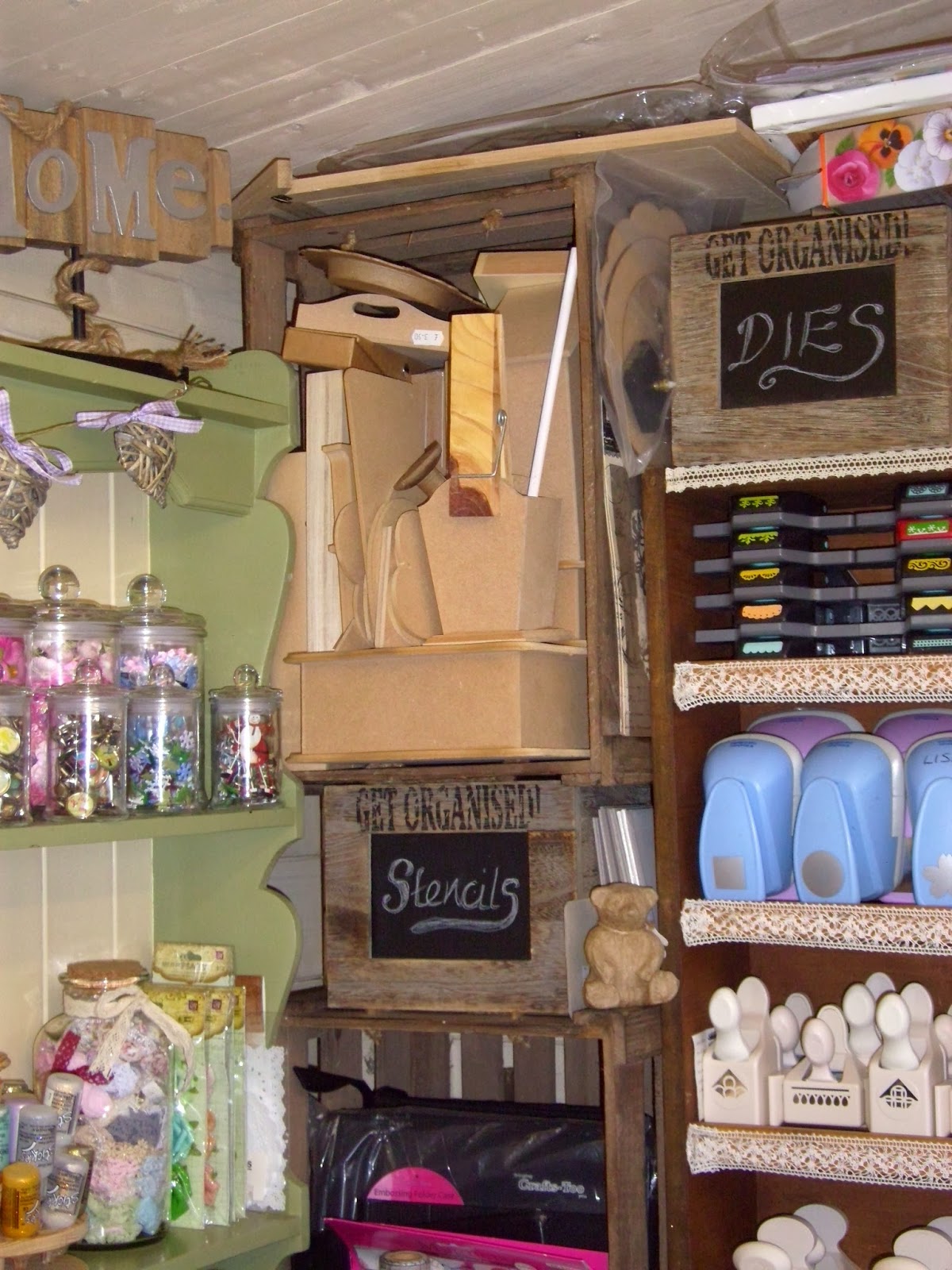 Welcome to Lisa.B.Designs : The Big Reveal on my Craft Studio.......!!!