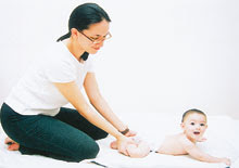 Menjaga Buah Hati dengan Senam Bayi (Baby Gym) ~ artikel fisioterapi