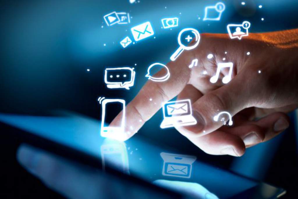 MPORTANCIA DE INTERNET EN LA SOCIEDAD ACTUAL - La Importancia del Internet