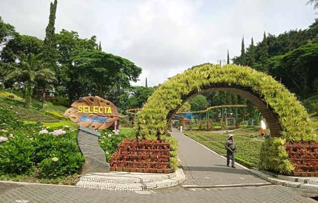 Tentang Taman Rekreasi Selecta Kota Batu