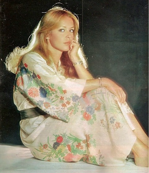 FOTONOVELAS / FOTOROMANZI: ♥ MICHELA ROC ♥