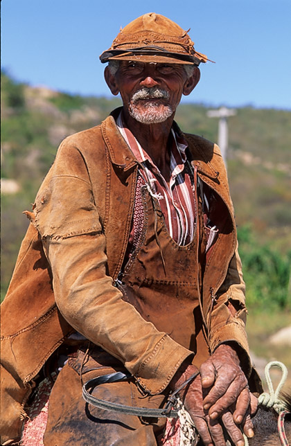 Fé e tradição reúnem vaqueiros na Bahia