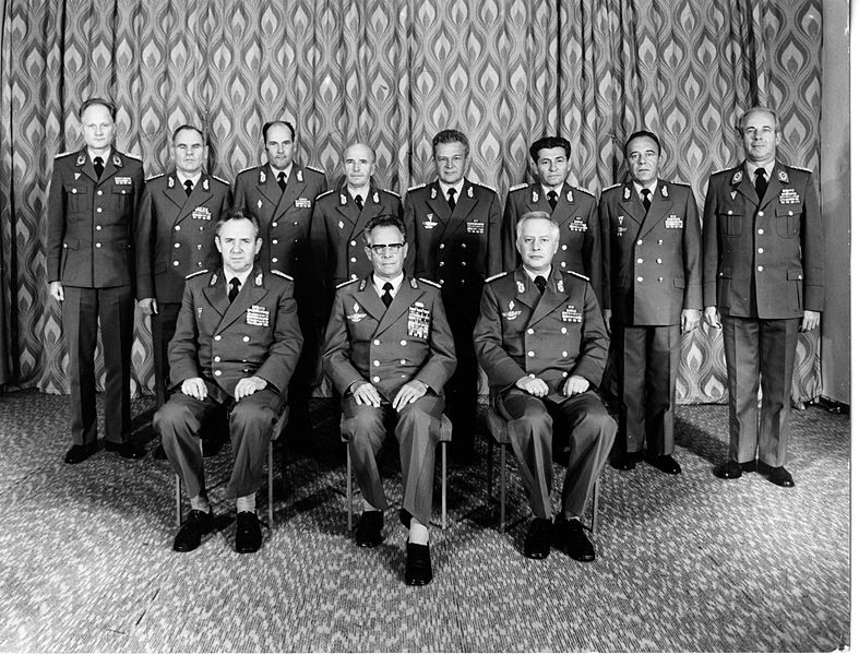 N.V.A. - D.D.R.: Luftstreitkräfte / Luftverteidigung 2ª parte