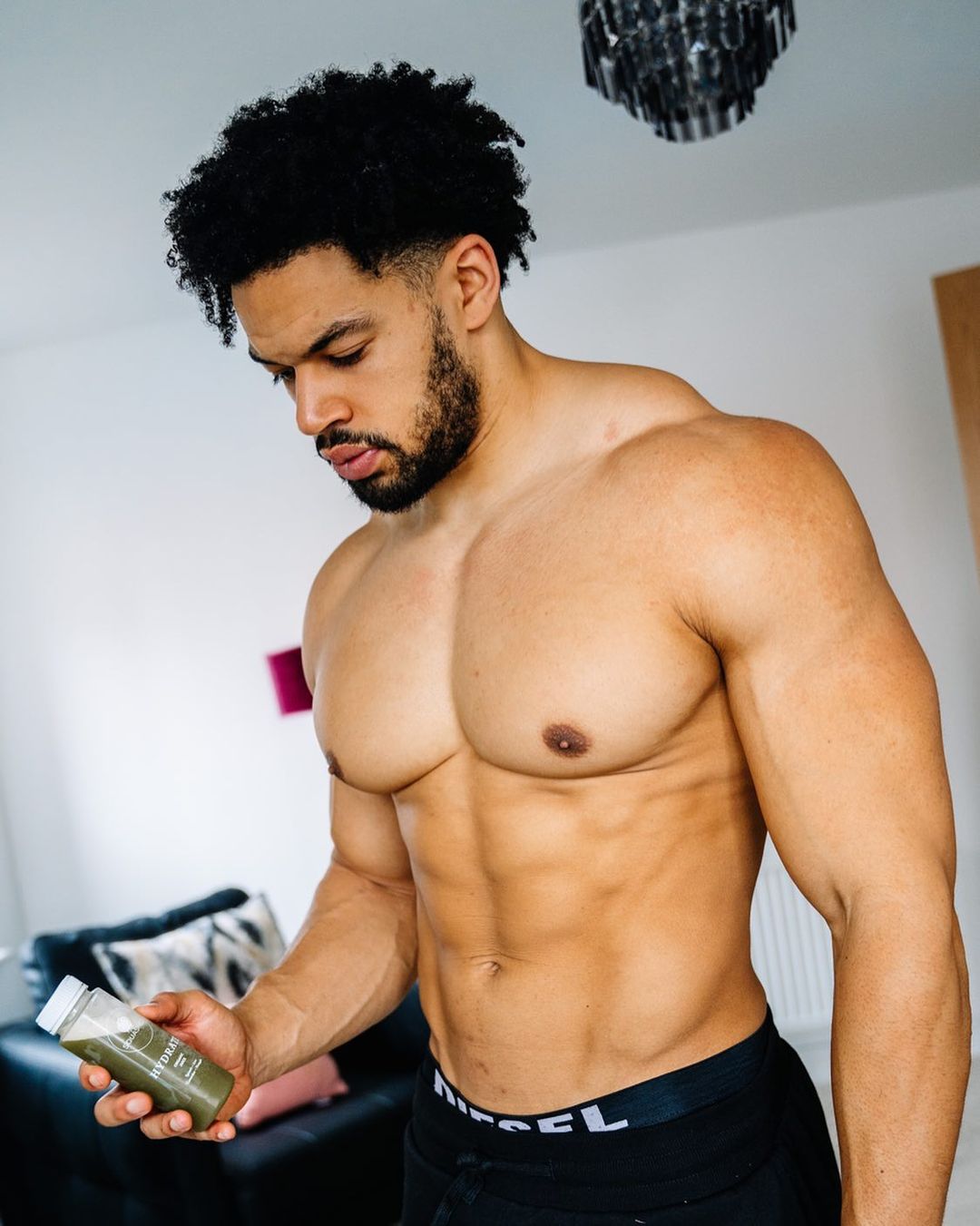 Gym, Fitness, Muscle, 6 Pack Abs, Arms : Arran Aro Arogundade works out at the gym often and ...