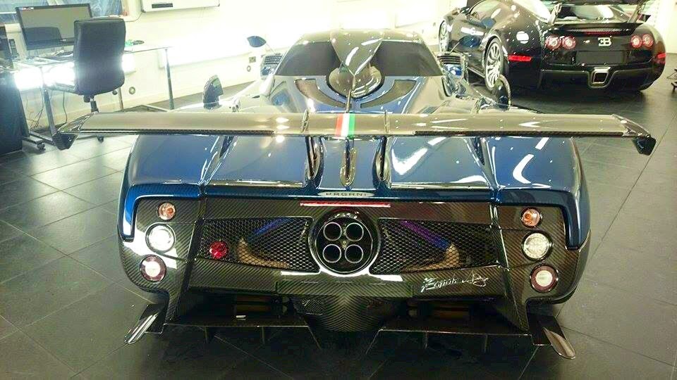 Prototype 0: First Pagani Zonda 760 Roadster Unveiled