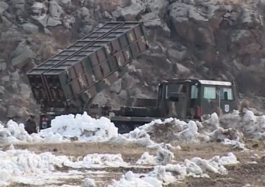 Oryx Blog - ジャパン: コーカサスのドラゴン：アルメニアの中国製「WM-80」多連装ロケット砲