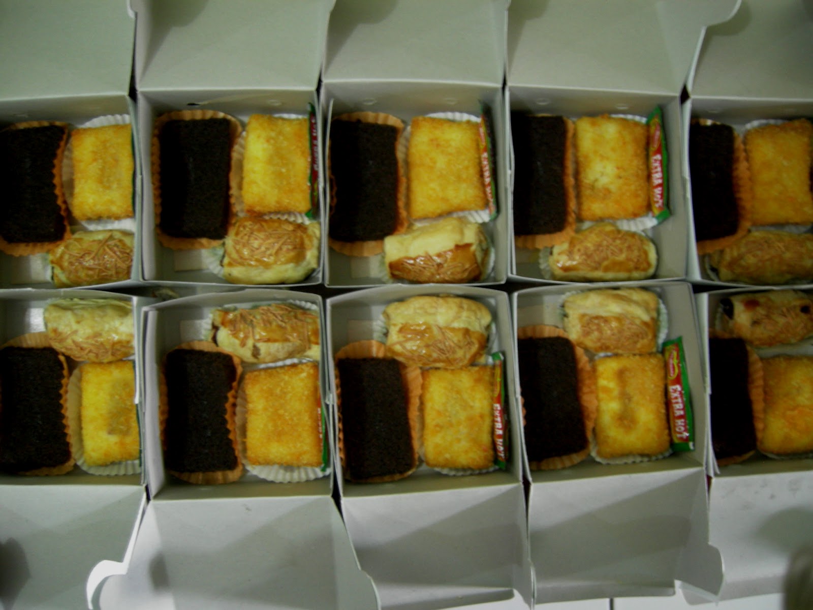 Kuenya-Najmina.com: Tumpukan Pesanan Snack