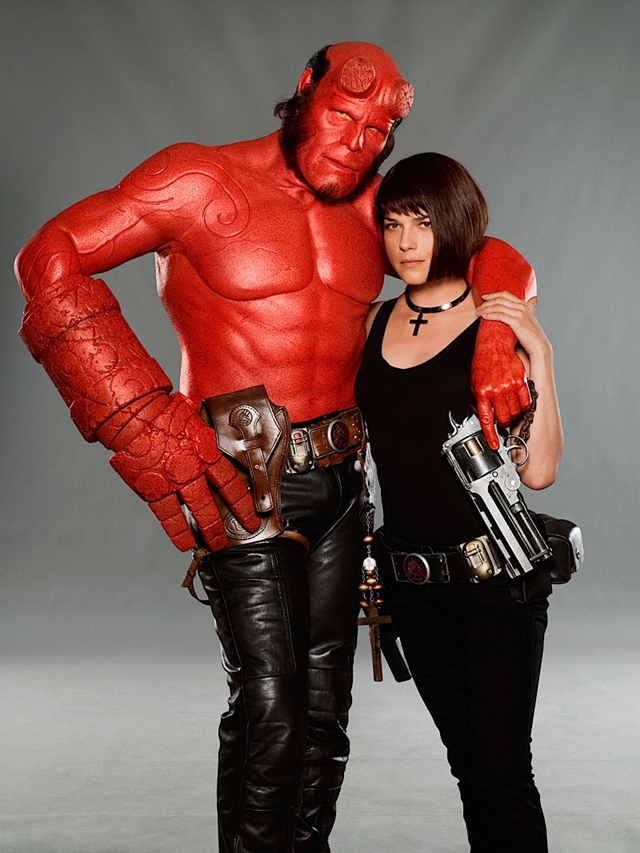 HELLBOY (2004): Crítica y curiosidades de la película | Comicrítico