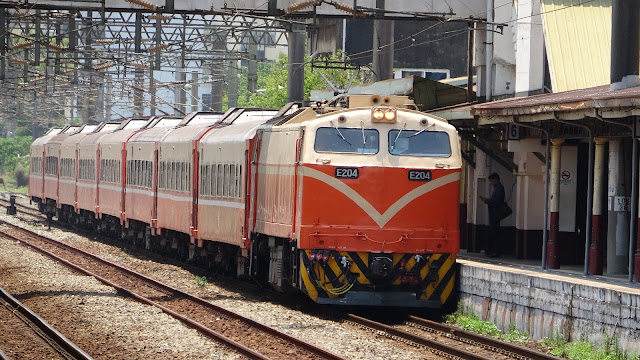 Blair's 鐵道攝影: E204電力機車 / TRA E204 Electric locomotive