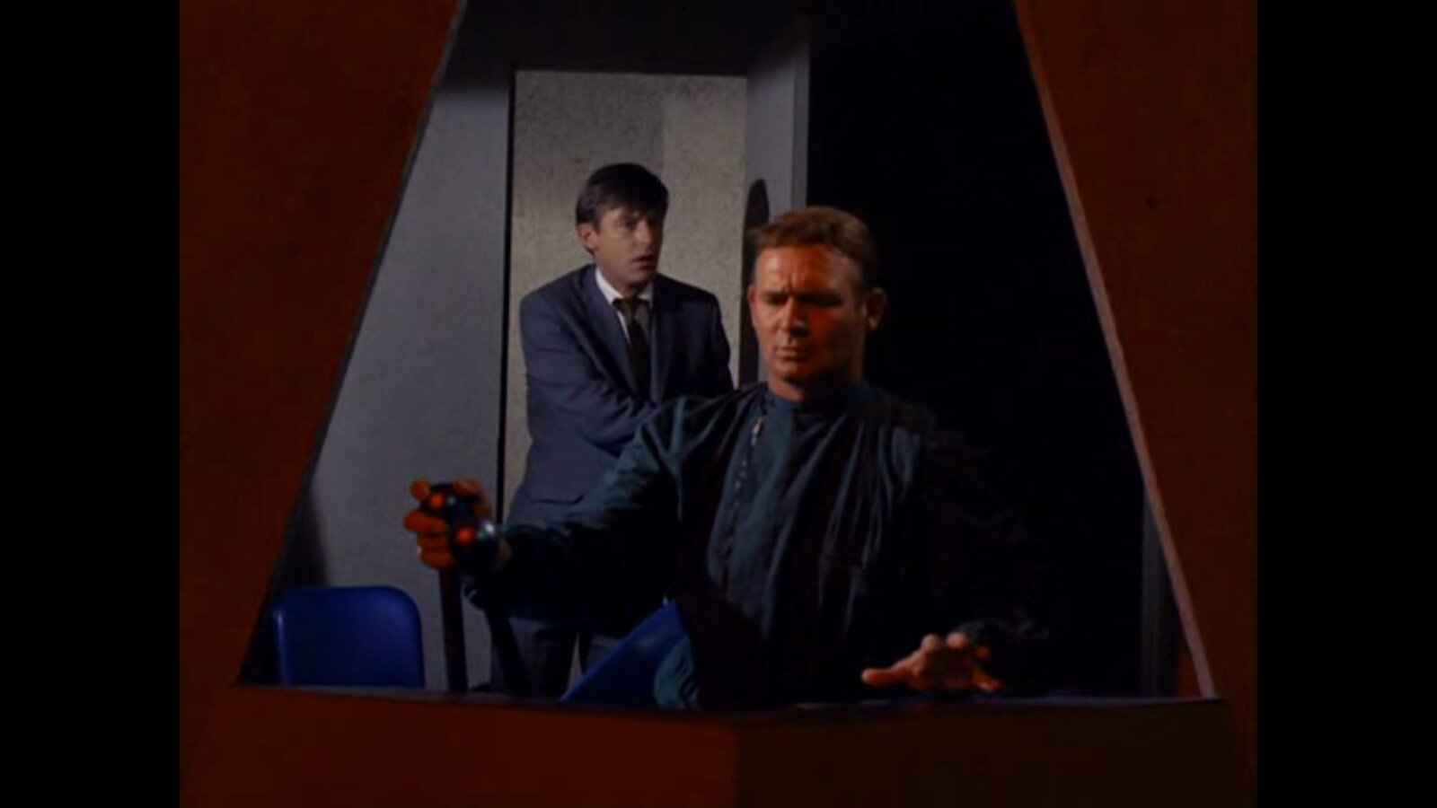 RETRO DISCOVERY PAGE!: THE INVADERS TV series 1967