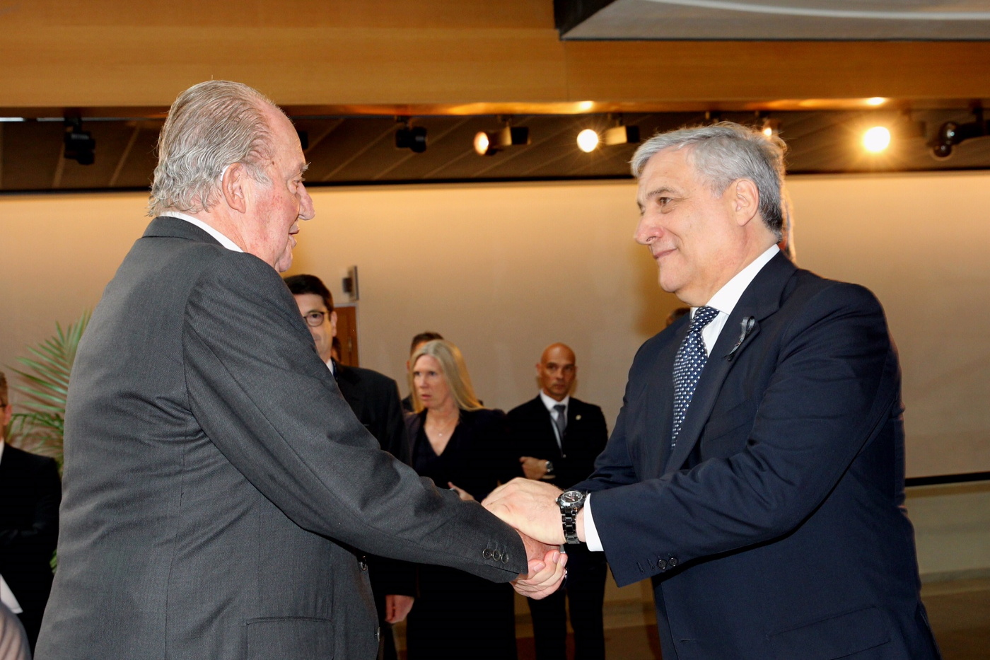 Rei Juan Carlos e Rainha Sofia na cerimónia de homenagem a Helmut Kohl ...
