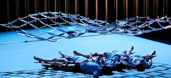 Create your Cosmos: Reuben Margolin's wavy kinetic art