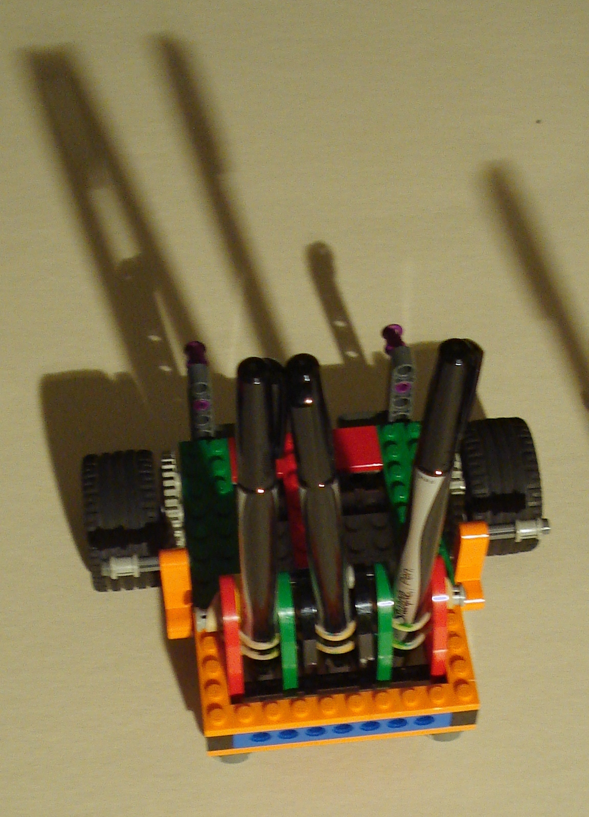 Architecture Machines: LEGO RCX 3 PEN MACHINE