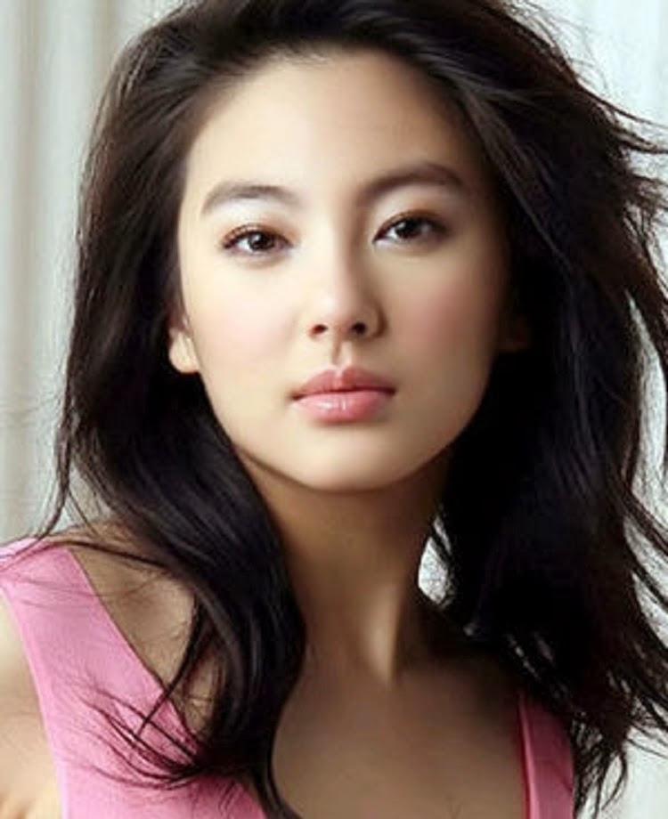 Star Wallpaper: Chinese Actress Kitty Zhang (Zhang Yuqi) hd wallpaper