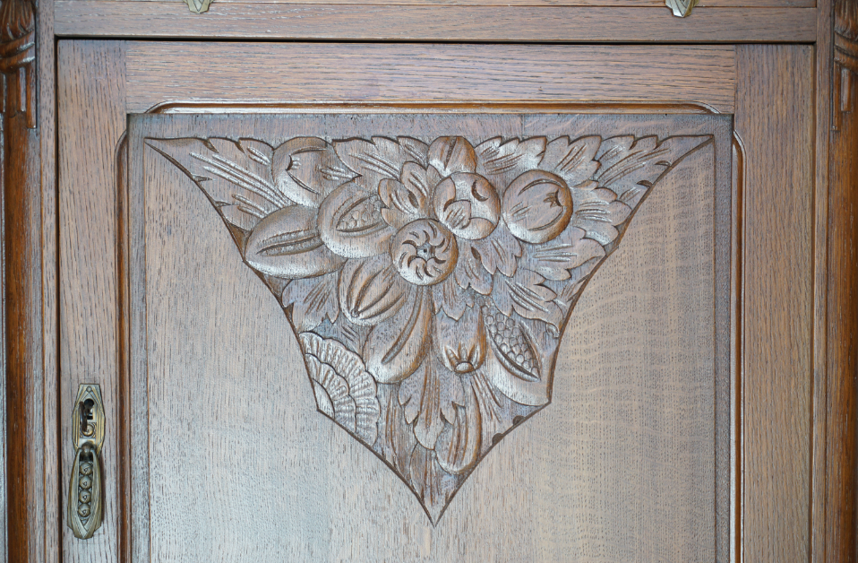 Modern Antyki: [5643] Kredens secesyjny