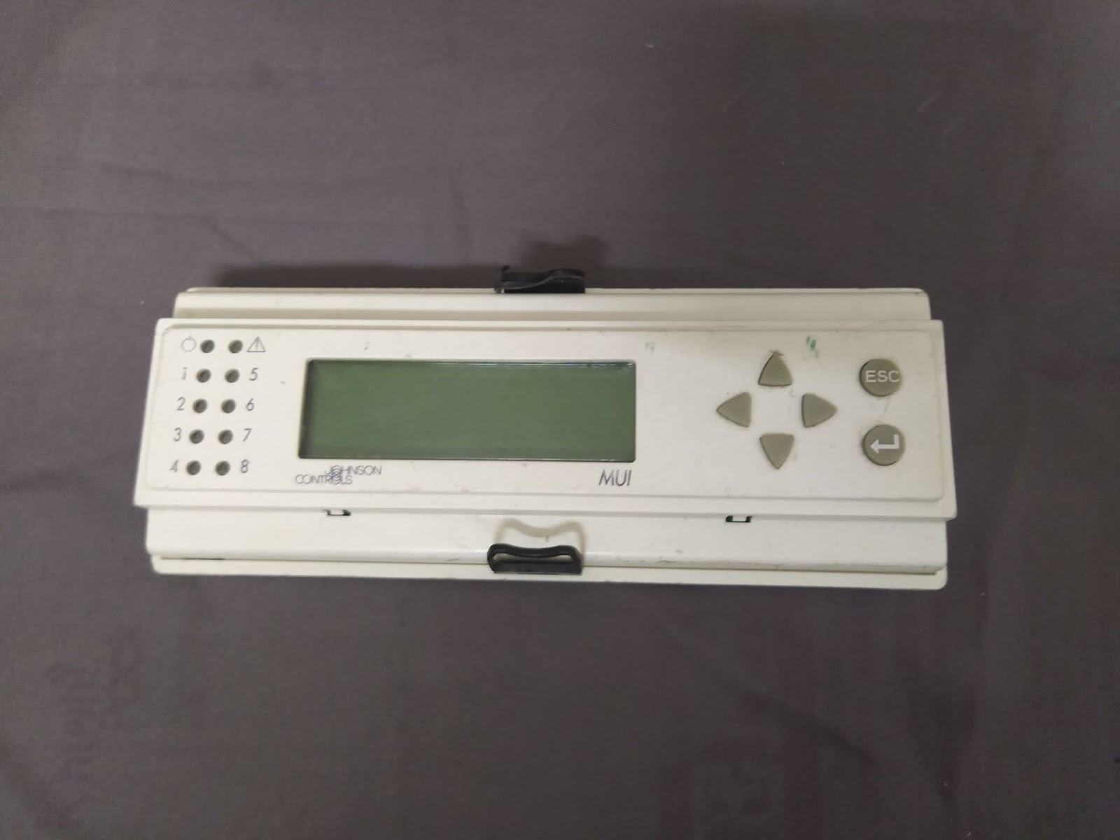 JOHNSON CONTROLS MUI DISPLAY PANEL MOUNT DISPLAY