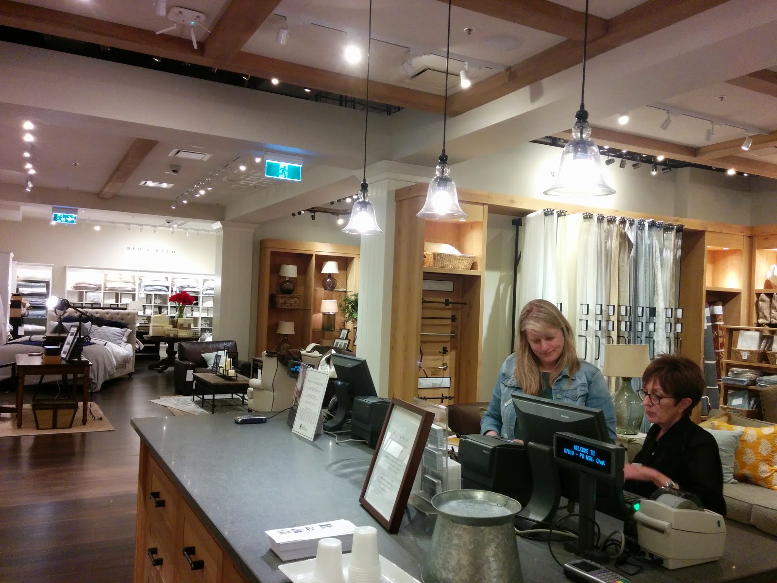 Pottery barn inspiration - Window Shopping