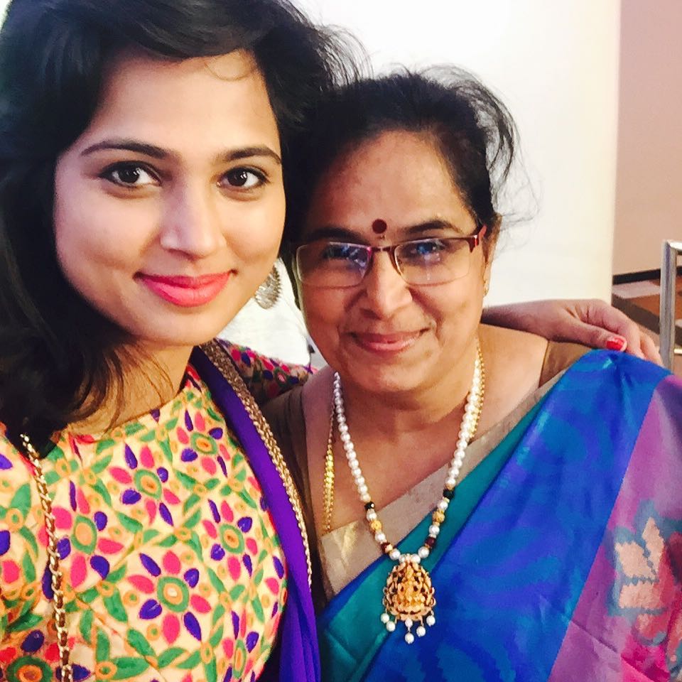 Ramya Pandian (Actress) Biography, Wiki, Age, Height, Career, Family ...