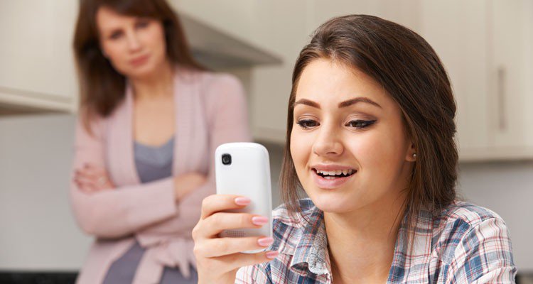 Advantages Of Spy Software Over Physical Monitoring Of Internet Usage advantages-of-spy-software-over-physical-monitoring-of-internet-usage