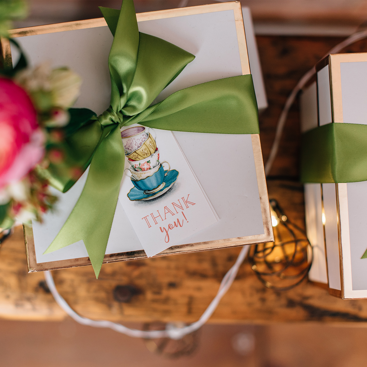 the creative bag blog: Exclusive products: gold foil edged gift boxes